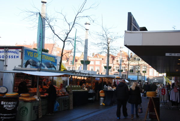 Dordrecht in de race voor beste grote weekmarkt van het land ...