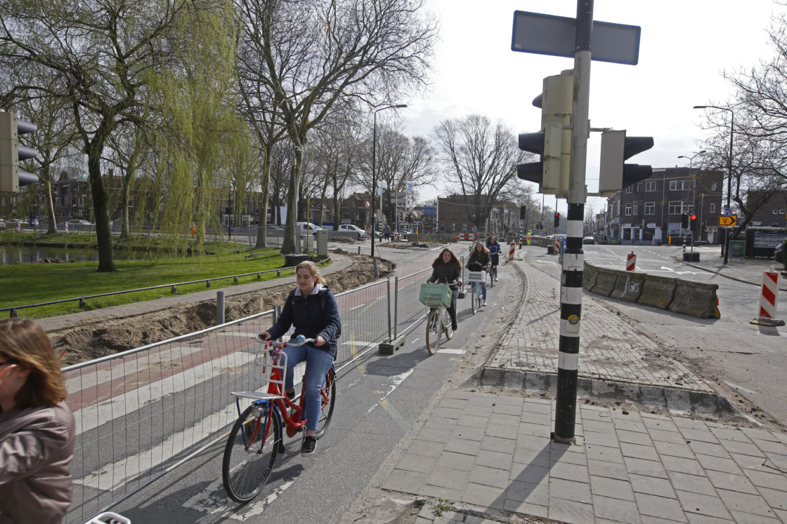 Officieel startsein reconstructie Oranjelaan - DordtCentraal | Gratis huis-aan-huis-krant voor ...